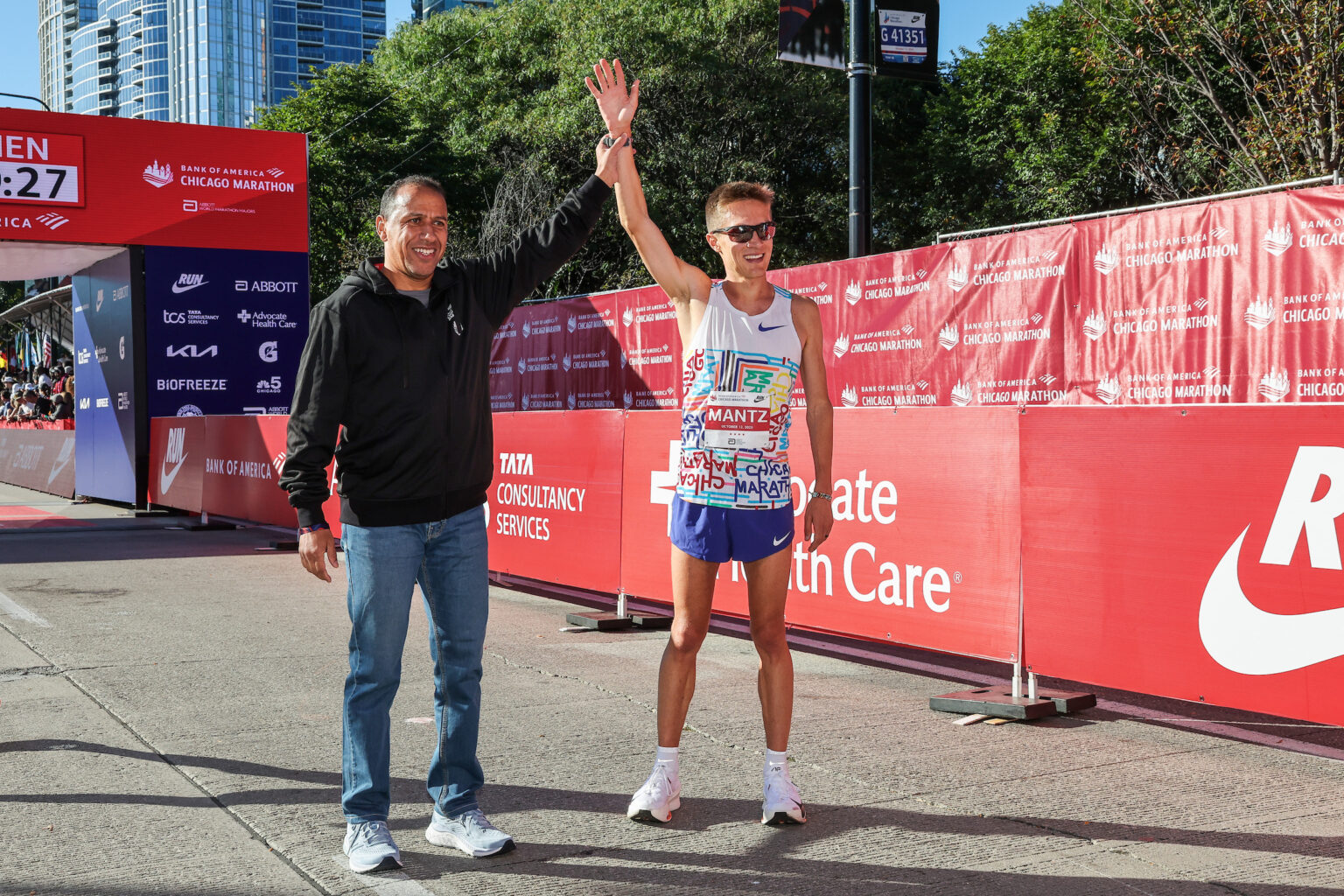 An in-depth look at how Conner Mantz ran 2:04:43 to break the 23-year ...